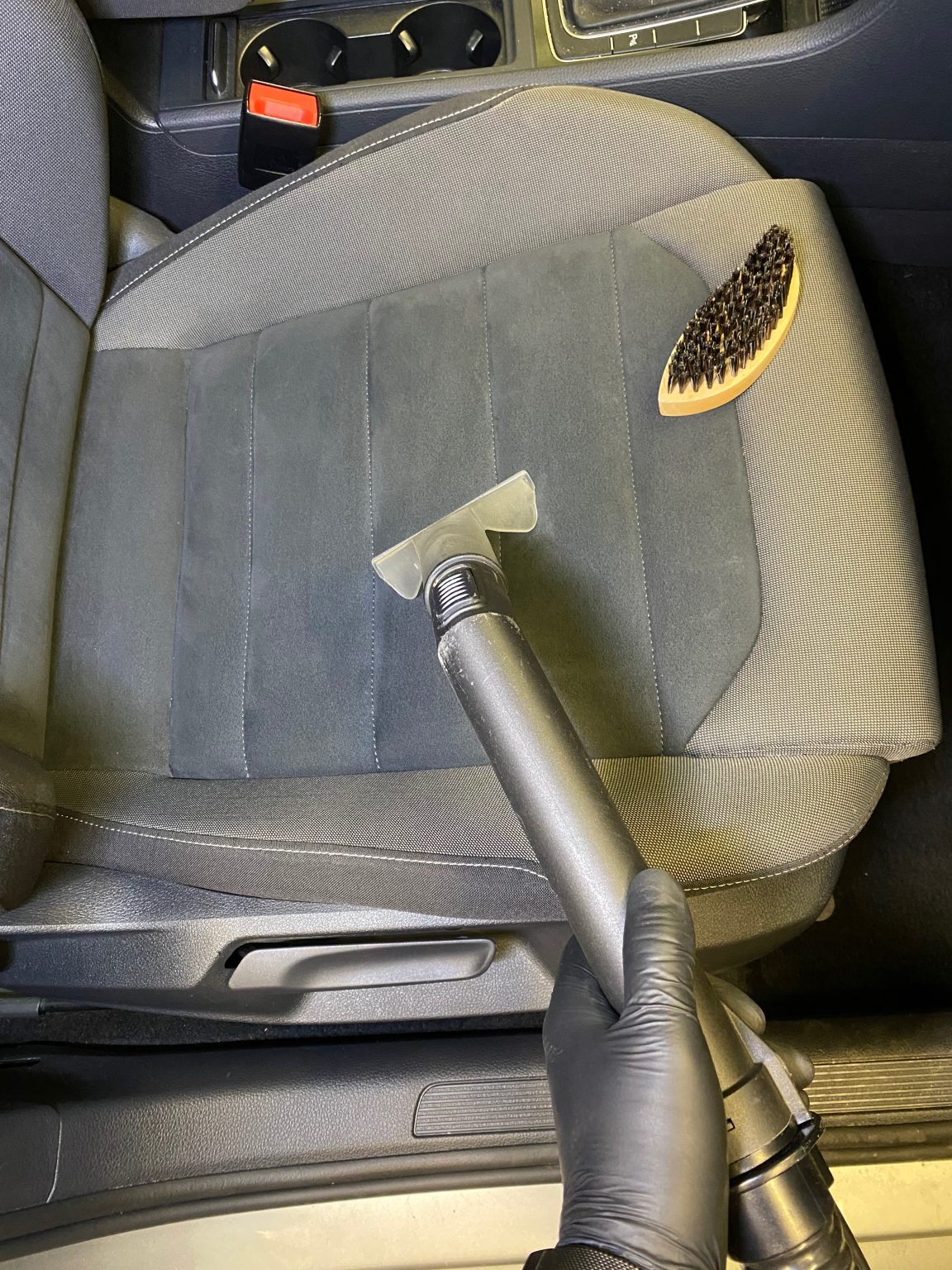 Hinnasto - Auton sisäpesu